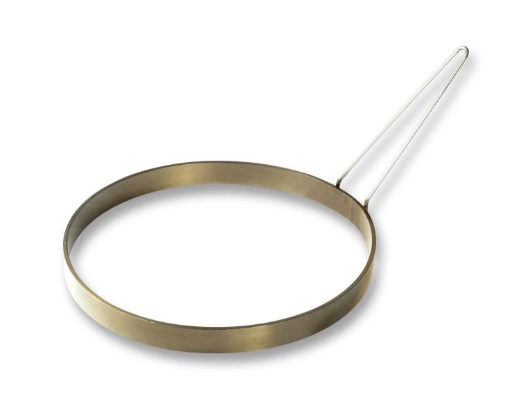 Egg Omelet Ring with Handle from Chicago Metallic