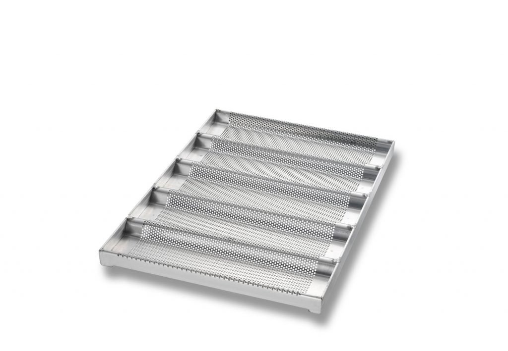 Half-Size Sub Sandwich Roll Pan - Chicago Metallic - A Bundy Baking ...